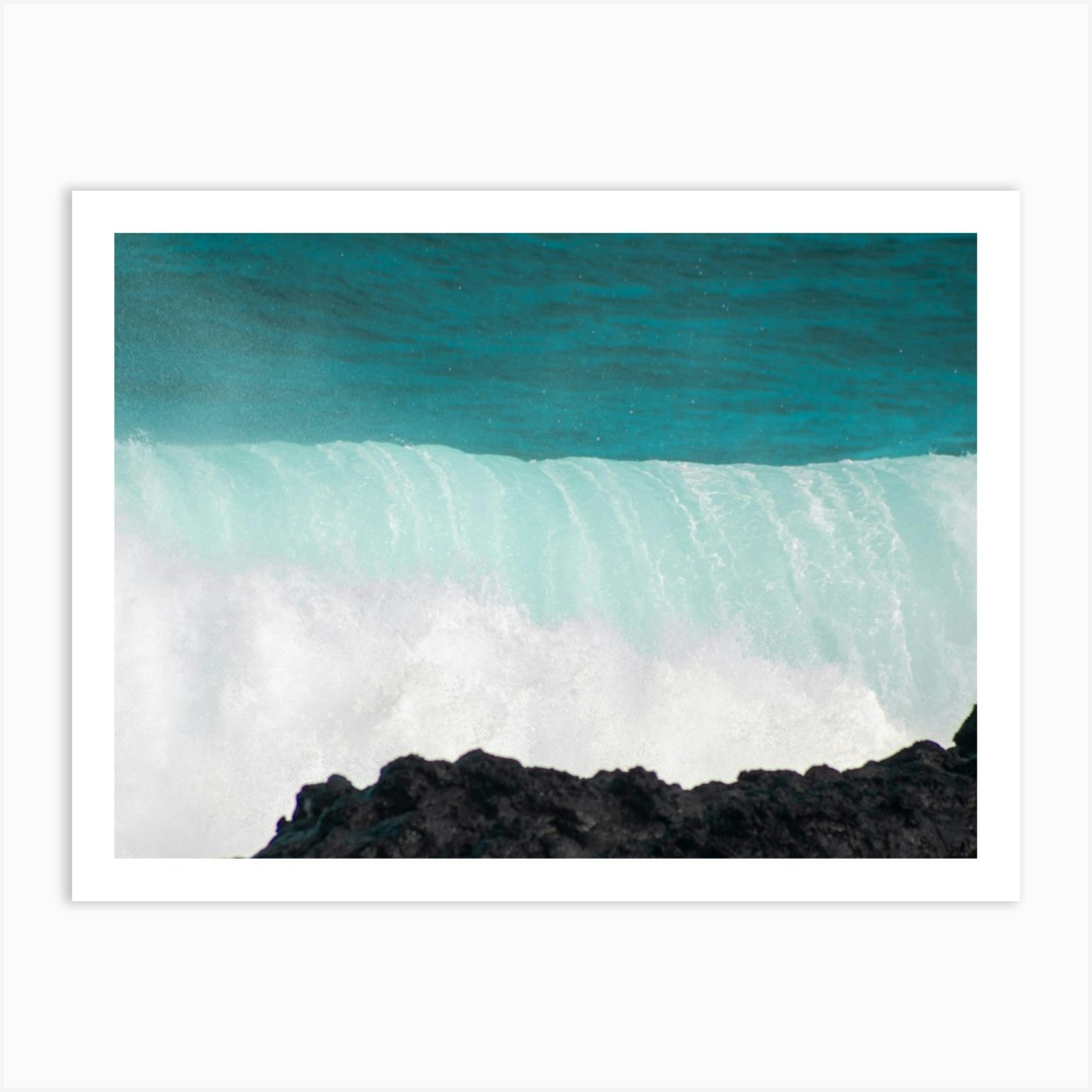 Blue Wave Art Print by Léa Lefebvre Photography - Fy